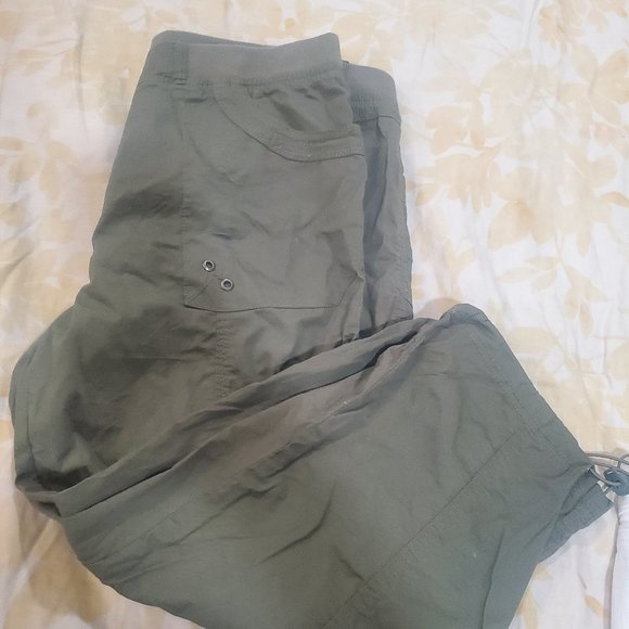 DASH | Pants & Jumpsuits | Dash Summer Cargo Capri | Poshmark